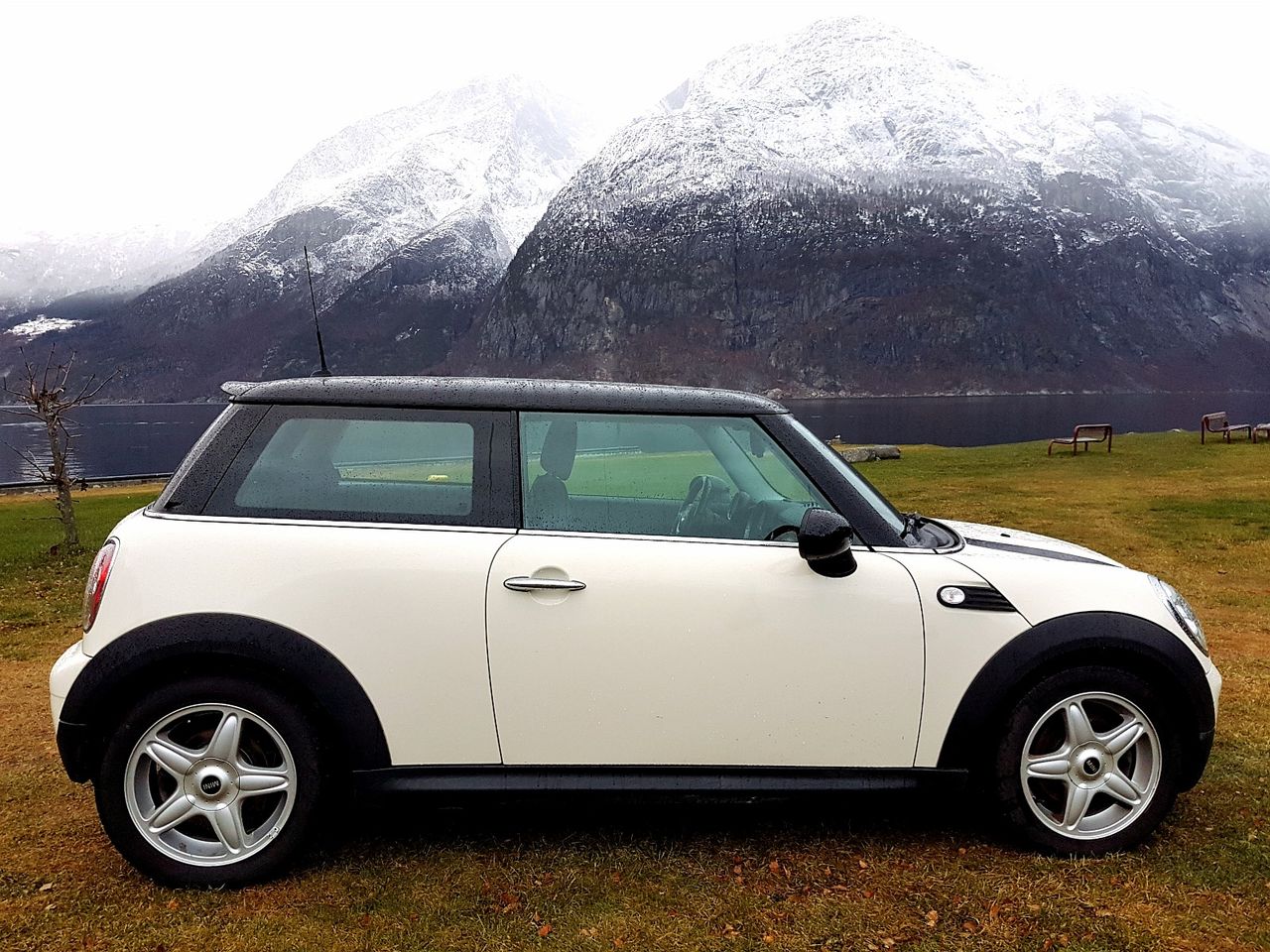 Auto occasion MINI Cooper Beige diesel Mini Cooper Beige Diesel Beige ...