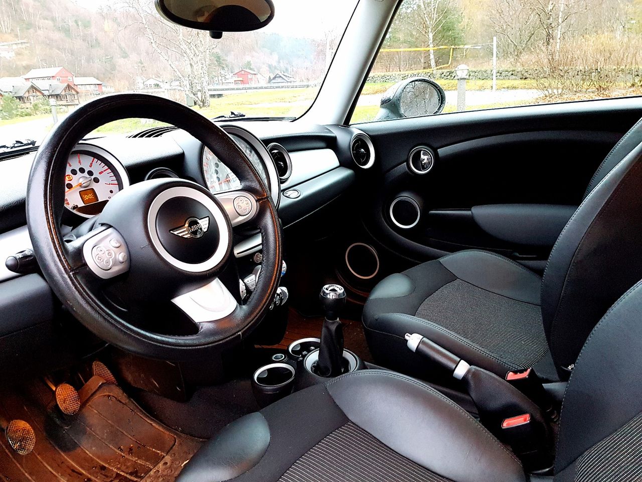 Auto occasion MINI Cooper Beige diesel Mini Cooper Beige Diesel Beige ...