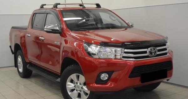 Auto occasion Toyota Toyota HiLux D-4D 150CH D-Cab 4WD Toyota HiLux D ...