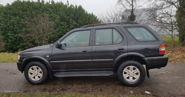 Auto occasion Opel Frontera 2.4i Bleu Genève | VenteAuto.ch
