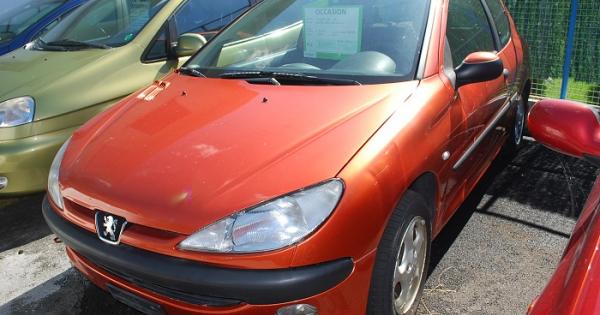 Auto occasion Peugeot 206 1.6 Neuchâtel | VenteAuto.ch